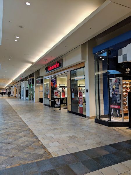 Visionworks Summit Mall, Summit Mall, 3265 W Market St #632, Fairlawn ...